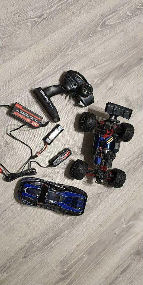 Traxxas e revo 1/16