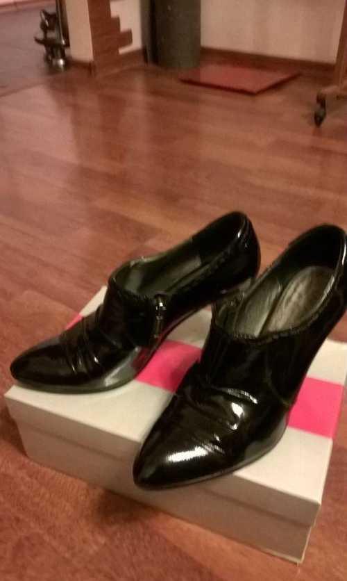 Ботильоны лаковые milana