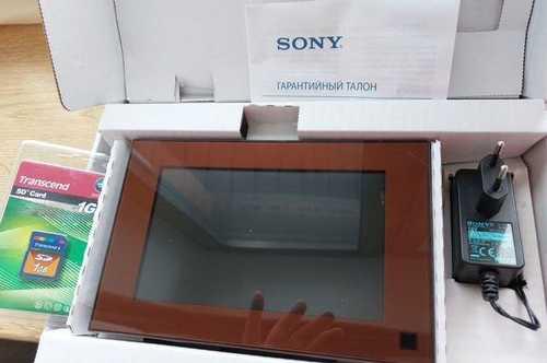 Электронная фоторамка Sony DPF-D70