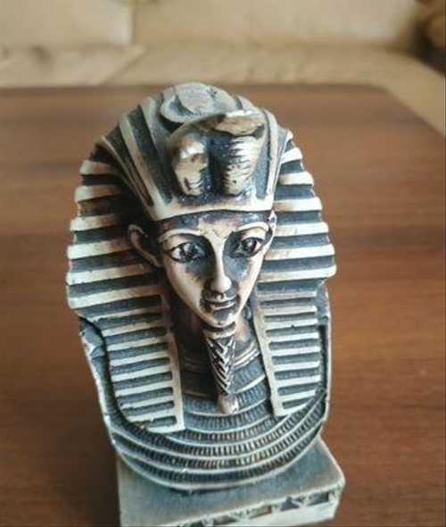 Статуэтка фараона Тутанхамона