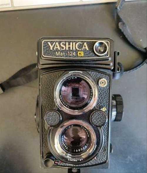 Yashica mat 124G