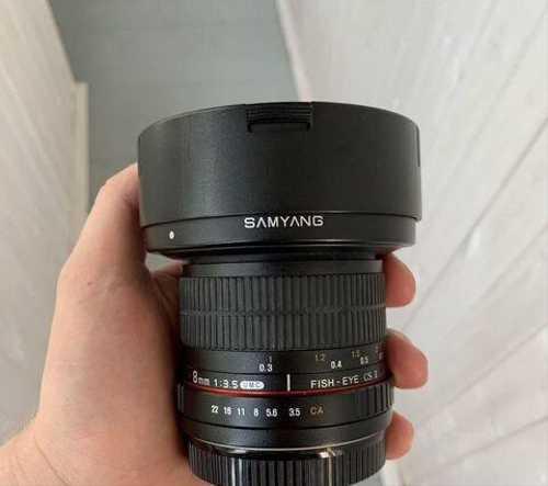 Объектив Samyang 8 mm f/3.5 fisheye EF