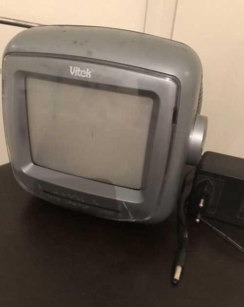 Телевизор + радио vitek маленький VT3006