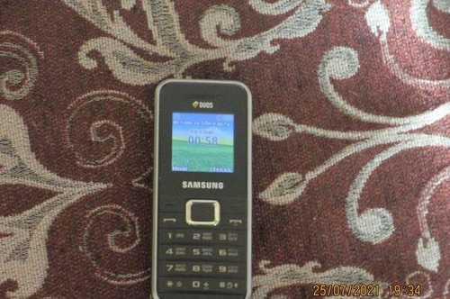 Мобильный телефон Samsung GT-E1182