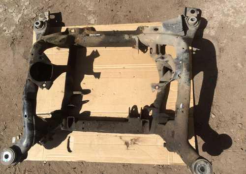Передний подрамник Mercedes W164 ML 350