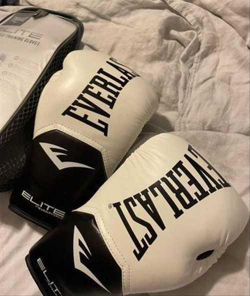 Новые боксерские перчатки Everlast