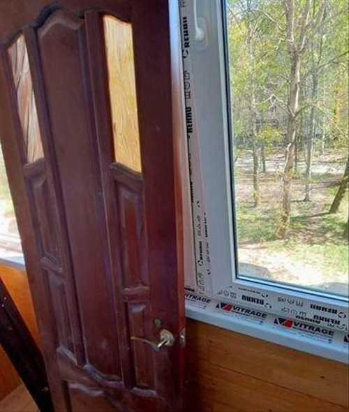 Дверь из массива