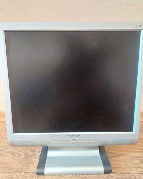 Монитор Hyundai с тв - тюнером