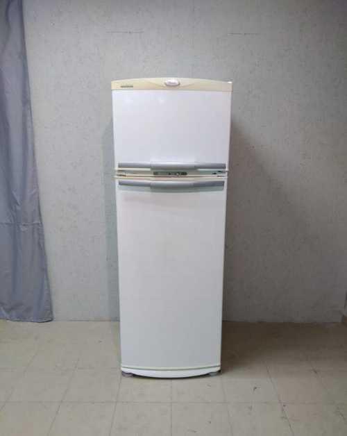 Холодильник whirlpool ARC4010