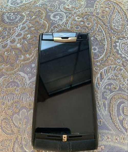 Vertu signature touch gold