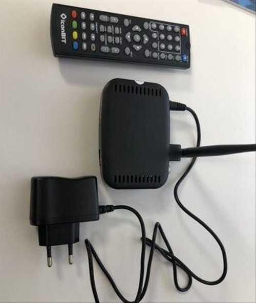 Smart tv приставка iconbit с wi-fi(новая)