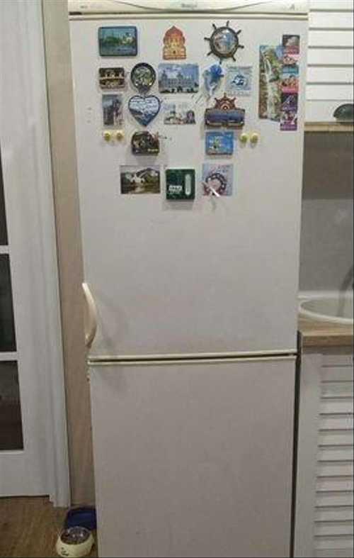 Холодильник бу Снайге