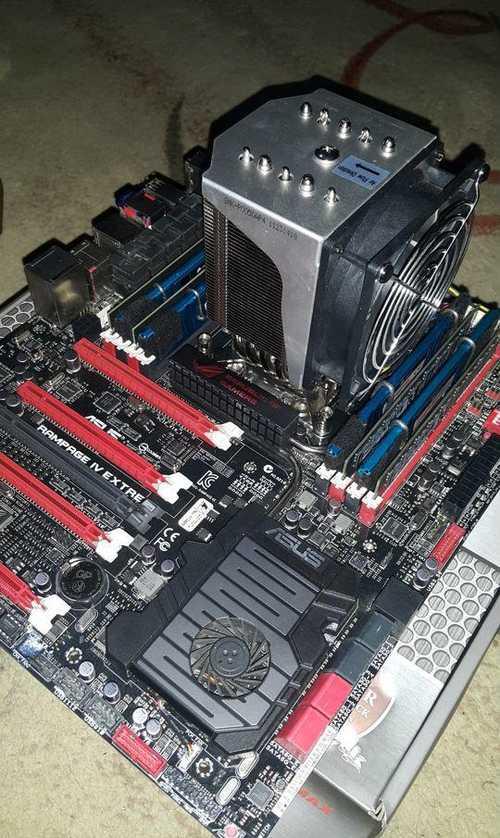 Asus rampage extreme IV + Xeon E5 1680 v2