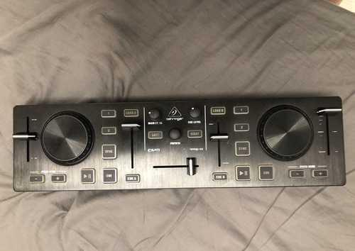 DJ контроллер Behringer