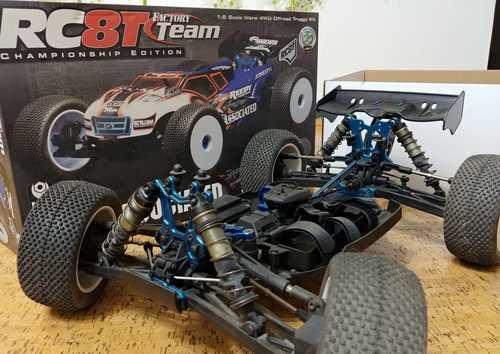 Team Associated RC8T