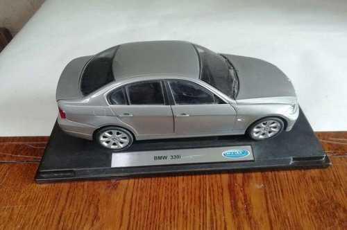 Модель BMW 330i 1:18 машина Welly коллекция