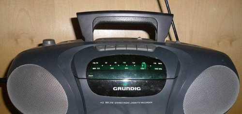 Магнитола кассетная Grundig RR316