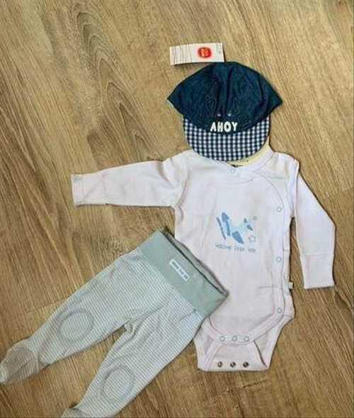 Новая одежда для малыша 56-62