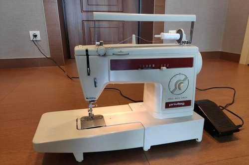 Швейная машина Quelle Privileg model 221