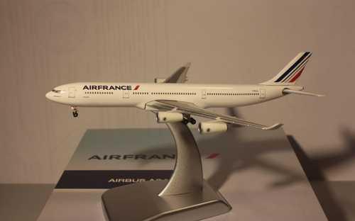 Airbus A340 AirFrance Herpa/Hogan 1/500