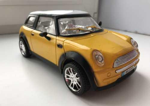 Машинка Mini Cooper