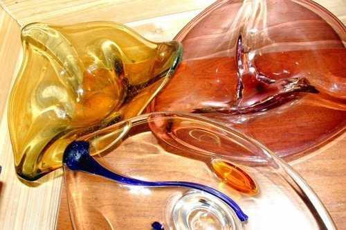 Цветное стекло вазы блюда винтаж чехословакия
