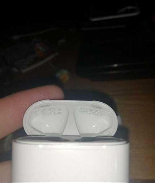 Apple airpods 2