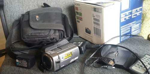 Sony Handycam DCR - SR65E