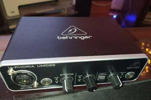 Звуковая карта behringer umc22