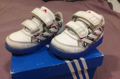 Кроссовки adidas marvel 22 размер