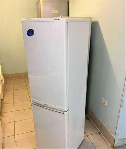 Холодильник узкий Samsung (45см)