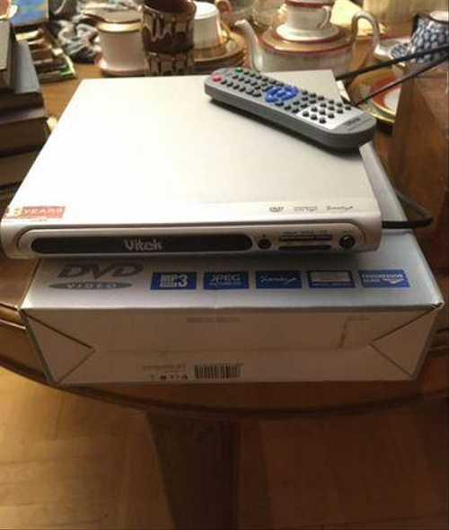 DVD-Player Vitek VT-4002 SR, Двд плейер Витек