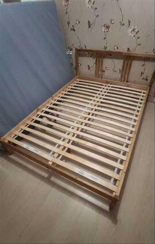 Кровать двухспальная IKEA. Матрас IKEA