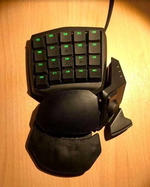 Игровая клавиатура кейпад Razer Orbweaver