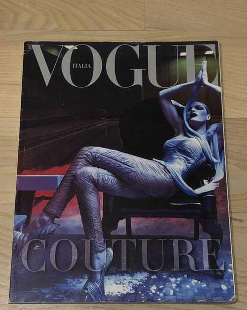 Vogue Italia 2010 marzo