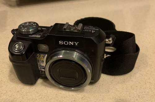 Зеркальный фотоаппарат Sony Cyber-shot DSC-V3