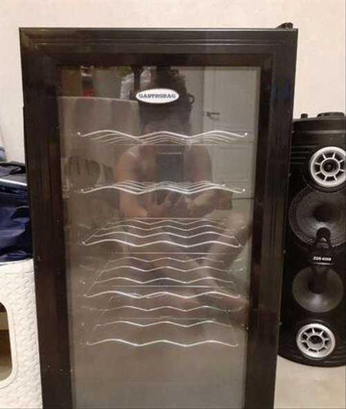 Холодильник шкаф для напитков
