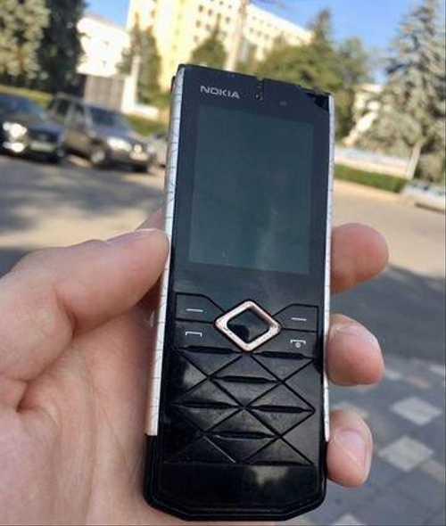 Телефон Nokia 7900