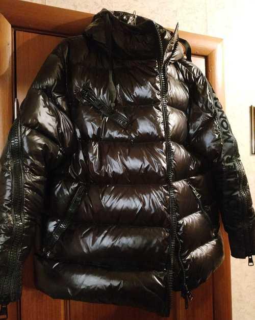 Шикарный пуховик Moncler Liriope