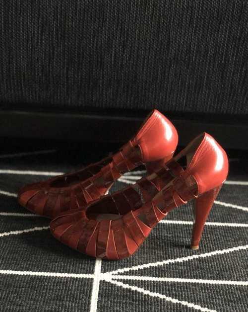 Туфли GF Ferre р-р 39. Оригинал