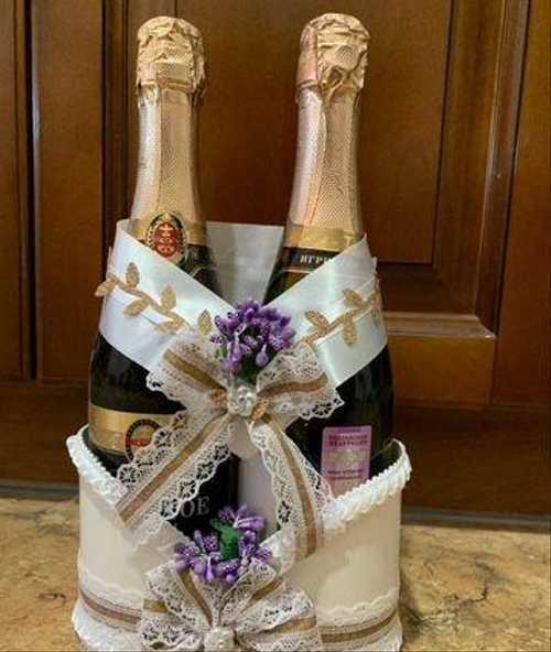 Декоративная подставка для свадебного шампанского