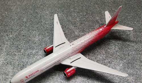 Модель самолёта ак Россия Boeing 777-300