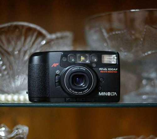 Плёночный фотоаппарат Minolta Riva