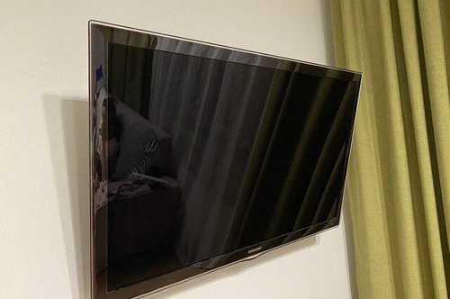 Телевизор Samsung Smart TV 101,6 см