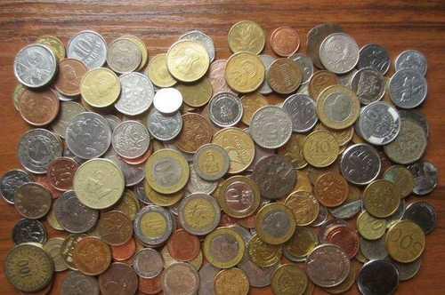 157 иностранных монет