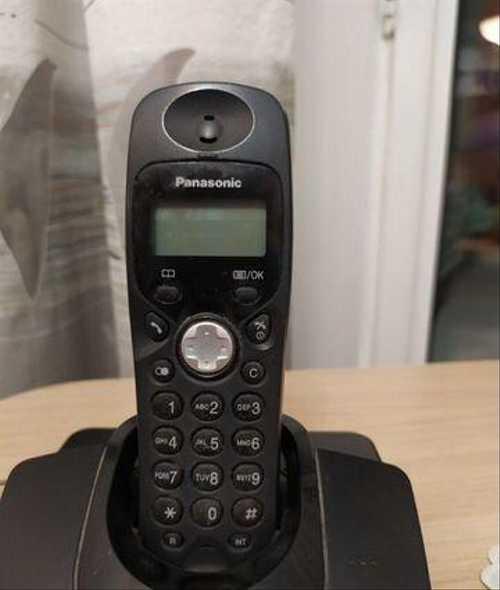 Телефон Panasonic в рабочем состоянии