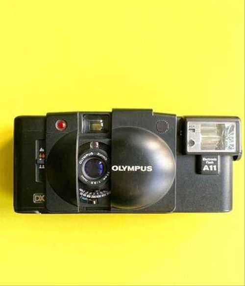 Olympus XA3 + A11 flash