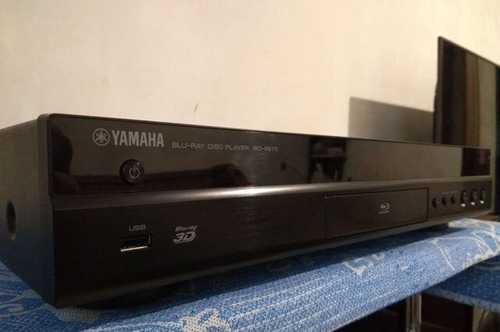 Blu-ray плеер Yamaha BD-S673