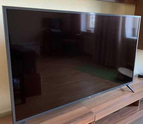 Телевизор LG 55UM7300 55" в идеальном состоянии