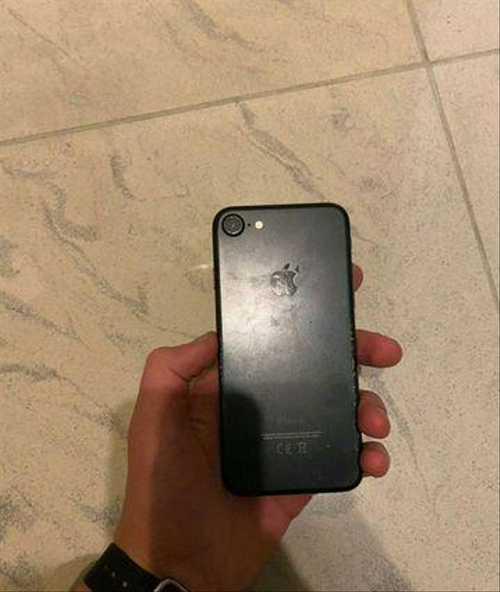 Телефон iPhone 7 32gb